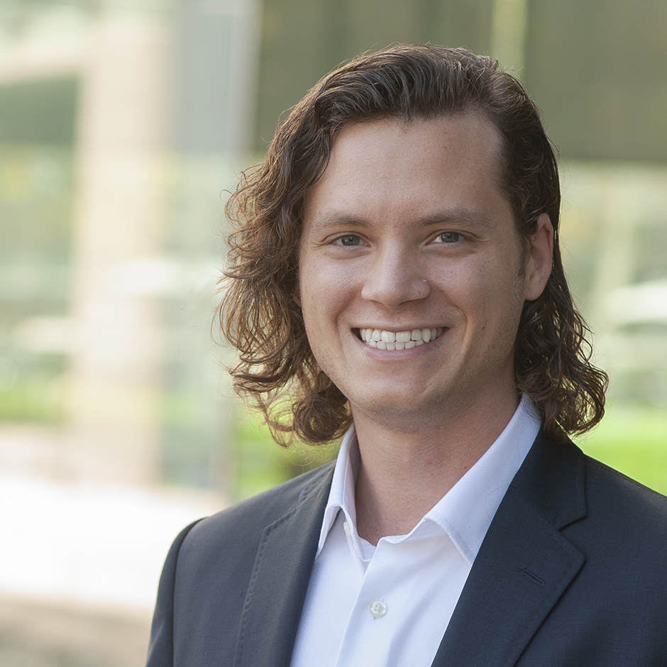 Chris Esposito, Project, Energy and Infrastructure Finance Attorney, London